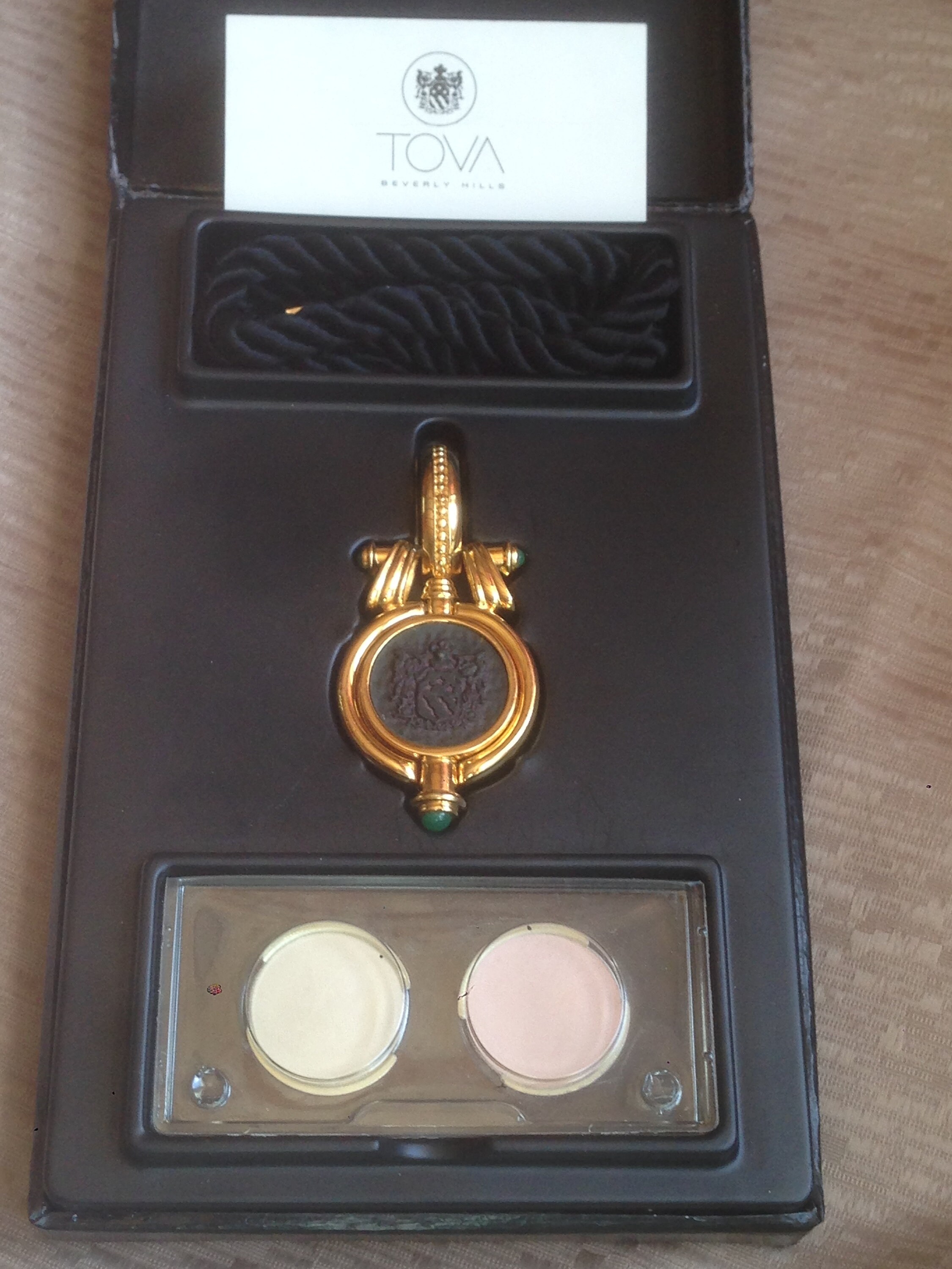 TOVA Beverly Hills Gold Toned Perfume Locket/vintage Powder Compact ...