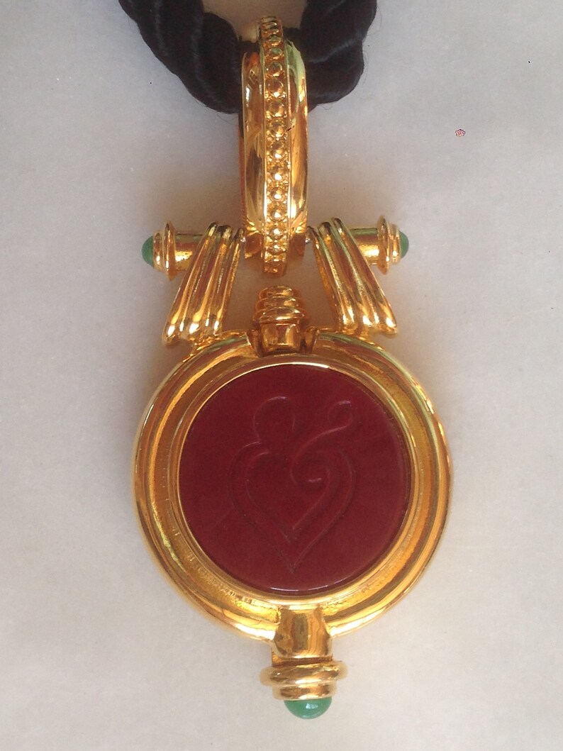 TOVA Beverly Hills Perfume Locket/vintage Powder Compact/vintage ...