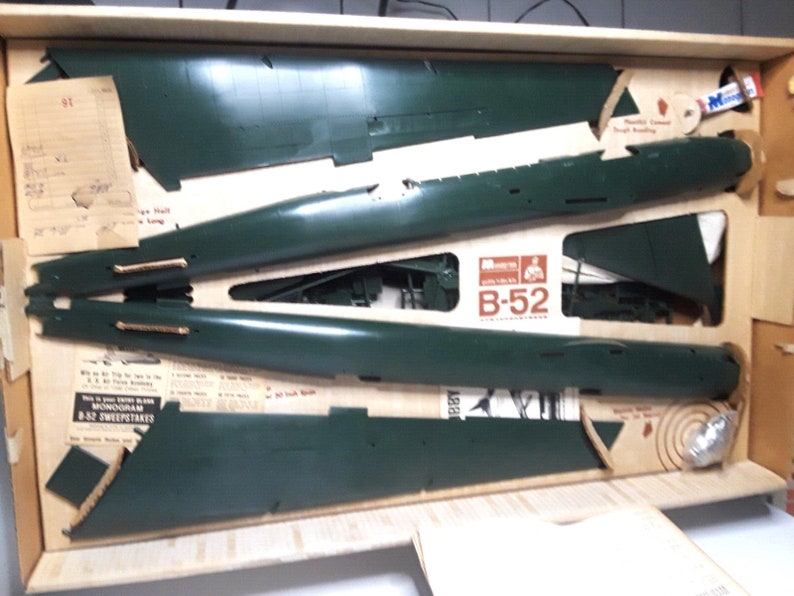 Vintage Monogram 1/72 Scale Model B-52 Stratofortress No. PA215 Year ...