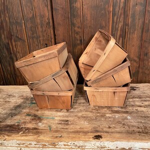 Vintage Wooden Berry Box Carrier With 6 Wooden Berry Baskets, 1940's or ...