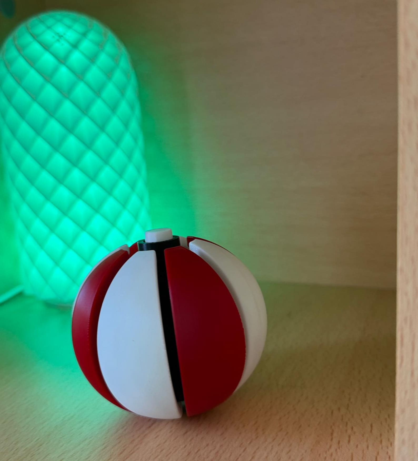 3D Printed Clicker Fidget Ball – Handmade Desk Stress Toy - Etsy