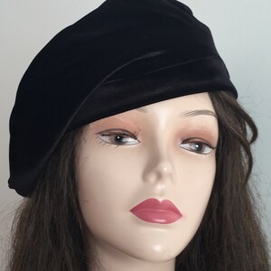 Black Velvet Beret With a Bow- Tam French- Warm Winter Hat- Velvet ...