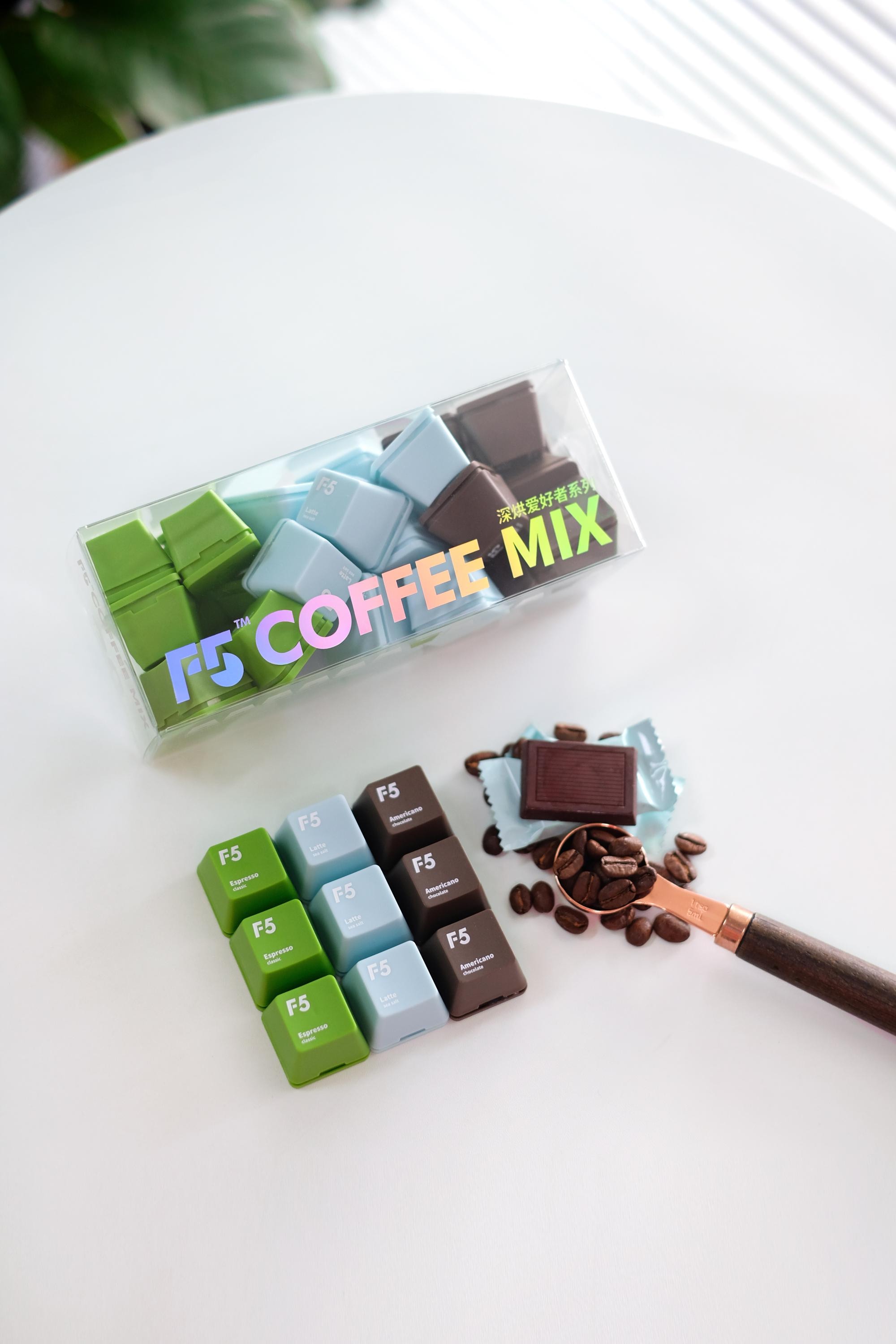 Gourmet Instant Coffee Cubes: Italian Espresso, Sea Salt, Chocolate (18 ...
