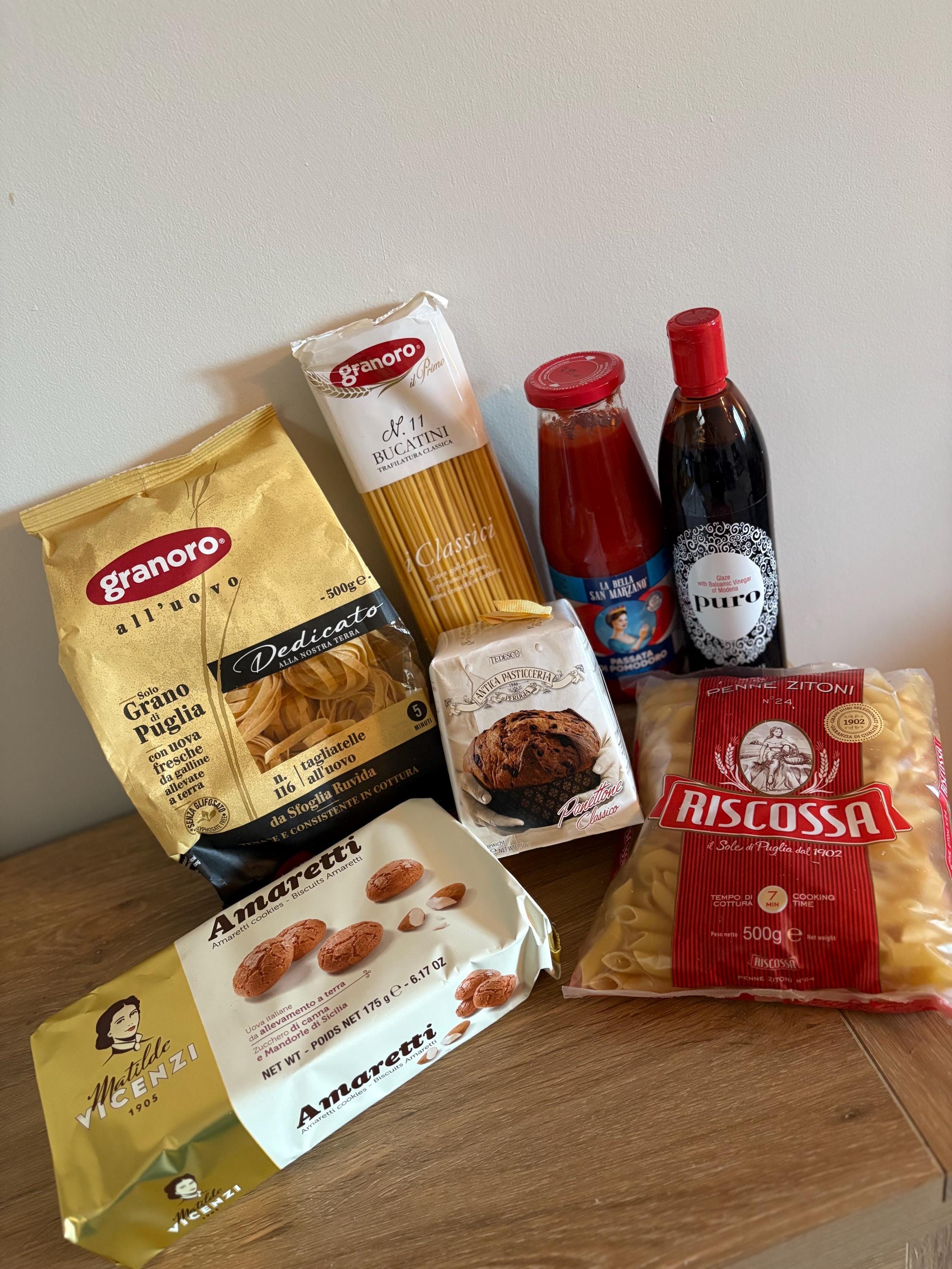 Italian Food Gift Hamper: Artisan Pasta, Balsamic Vinegar & Panettone ...