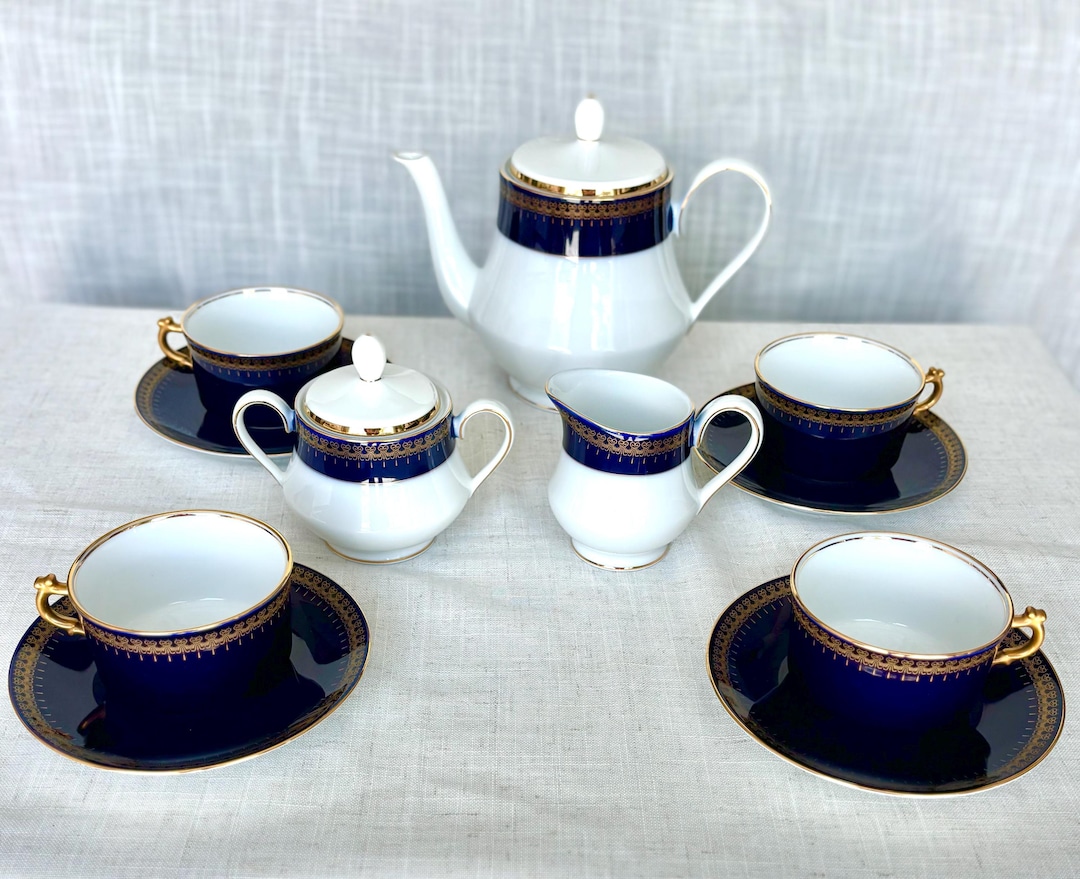 Pure Elegance! Vintage SET of 2 CUPS & SAUCERS. Cobalt Blue With Band ...
