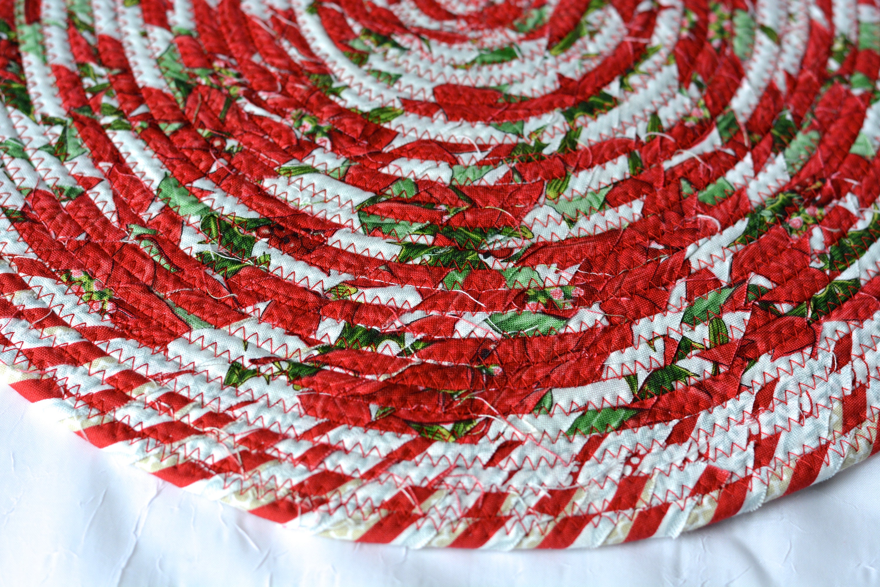 Lovely Red Christmas Trivet, 1 Handmade Place Mat, 14 Quilted Potholder ...