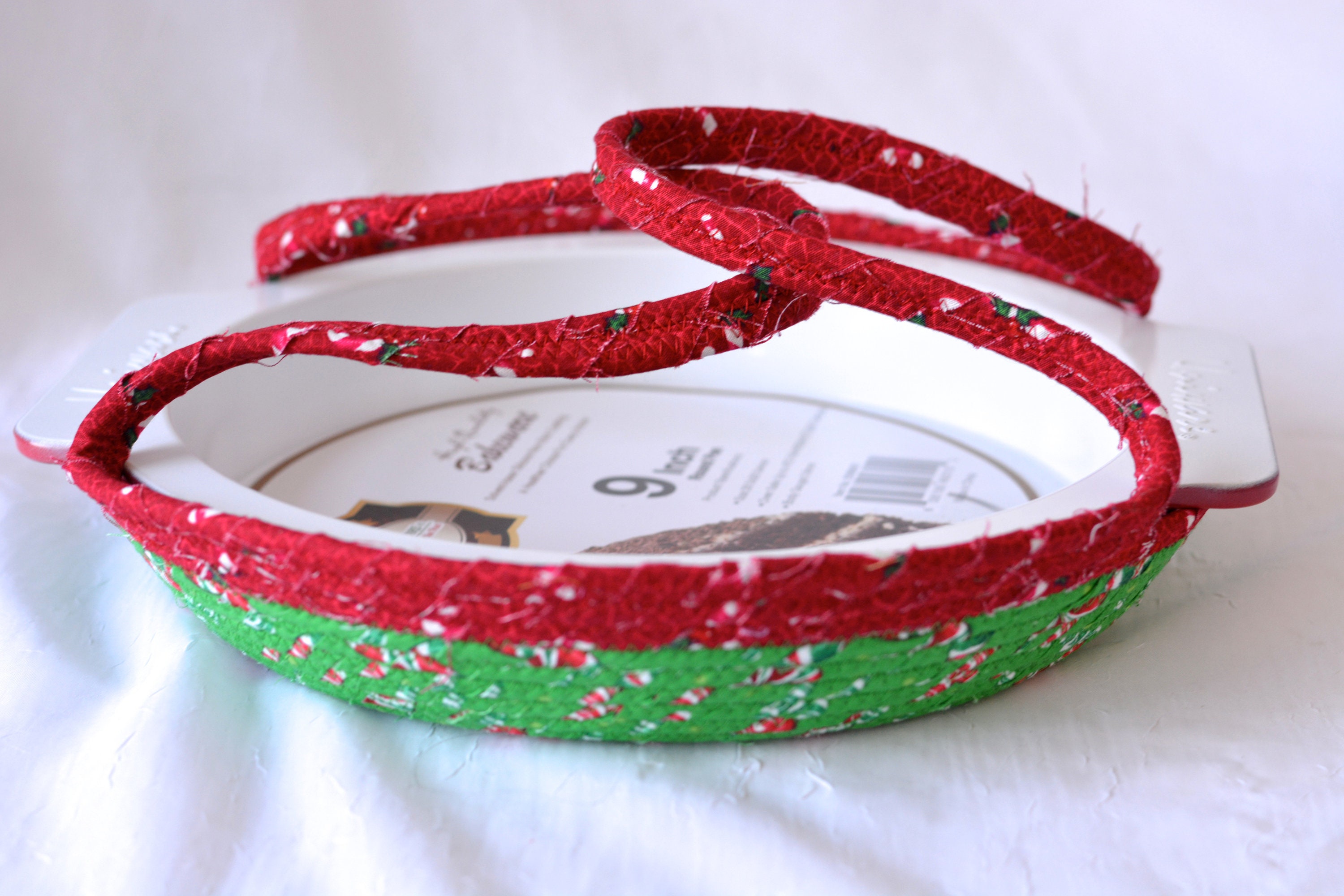 Christmas Pie Caddy Carrier, Handmade Holiday Basket, Cookie Dessert ...