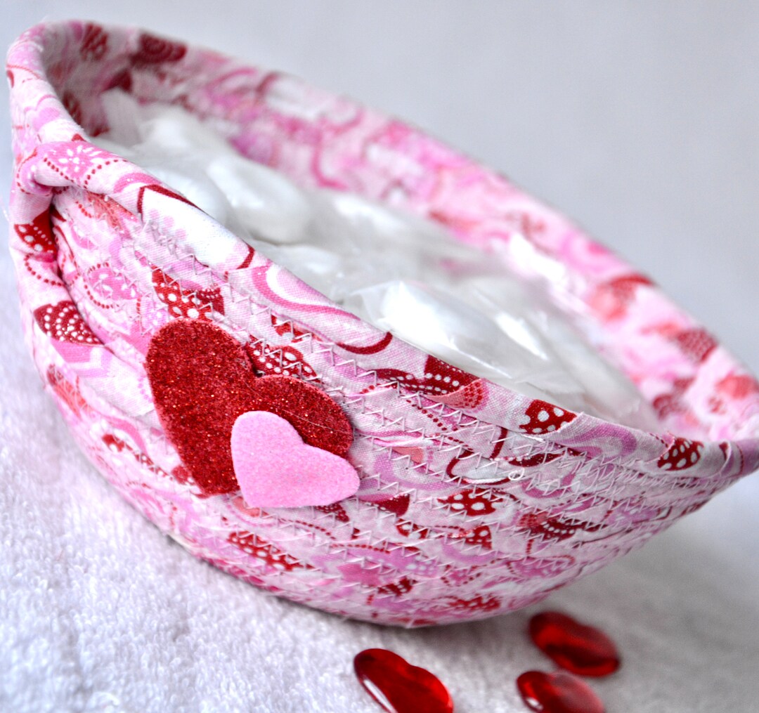 Cute Heart Candy Dish, Unique Party Favor, 1 Ring Dish, Fun Pink Key ...