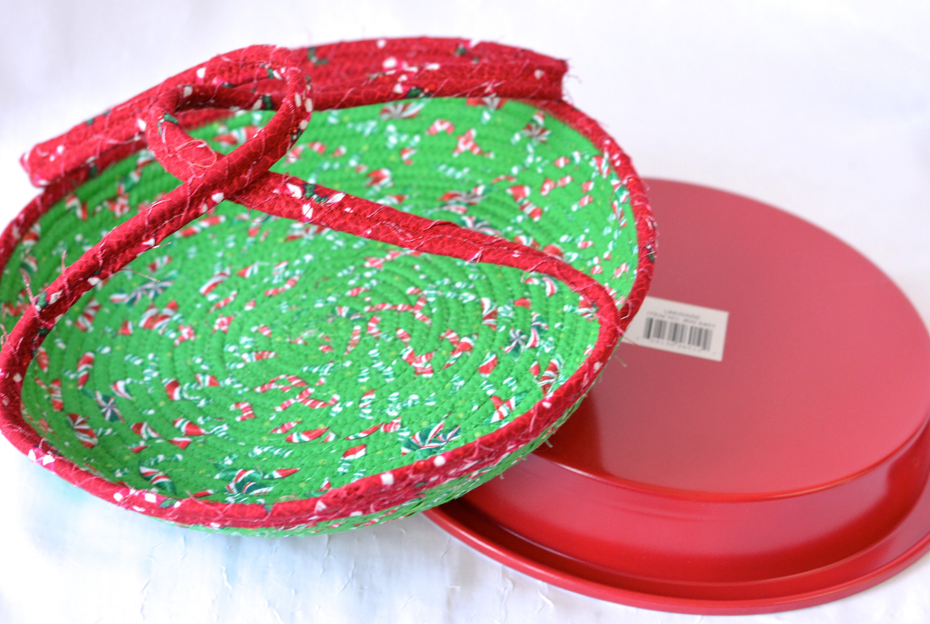 Christmas Pie Caddy Carrier, Handmade Holiday Basket, Cookie Dessert ...