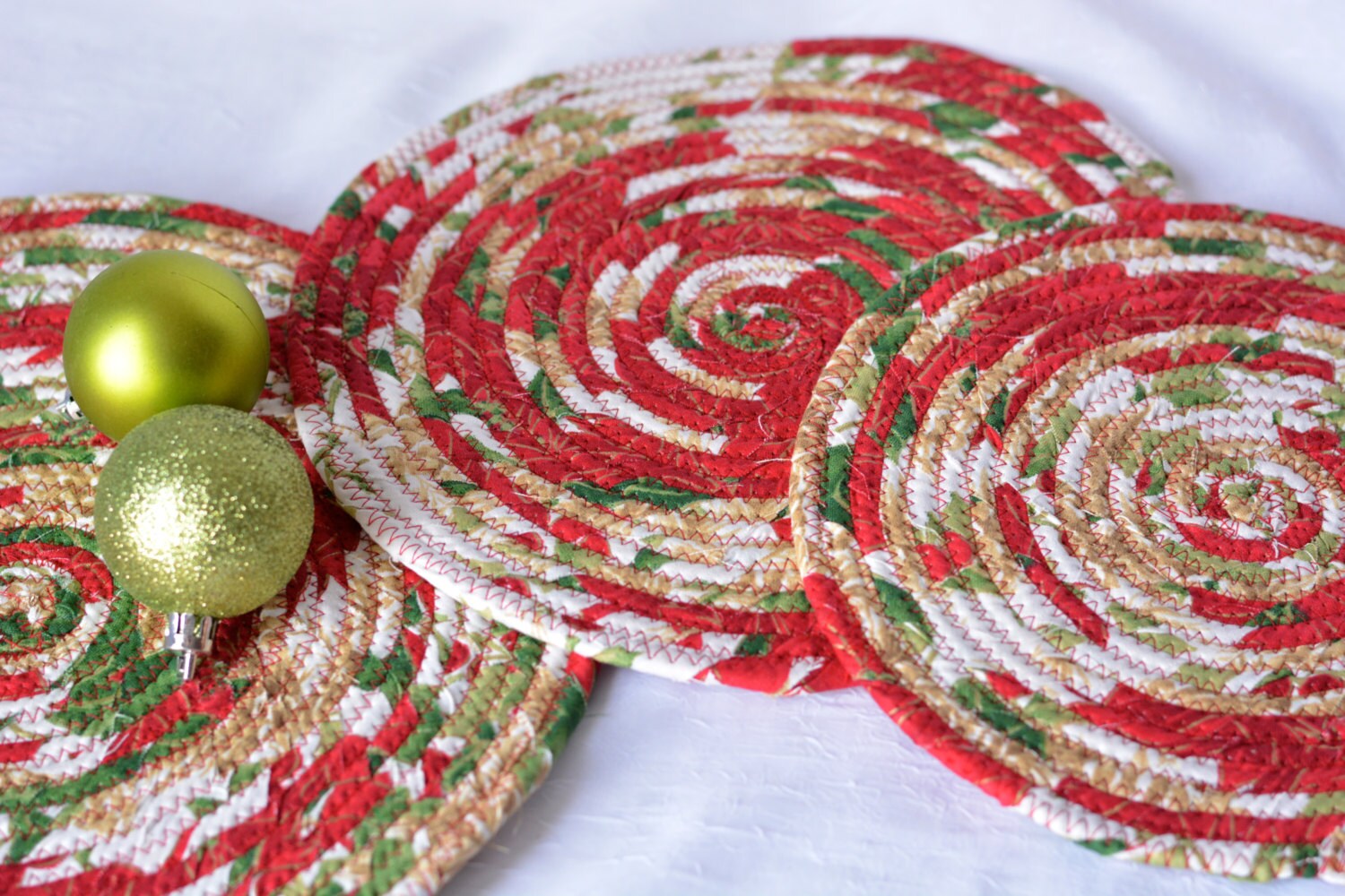 Red Christmas Trivets, 3 Handmade Cotton Hot Pads, Christmas Hostess ...