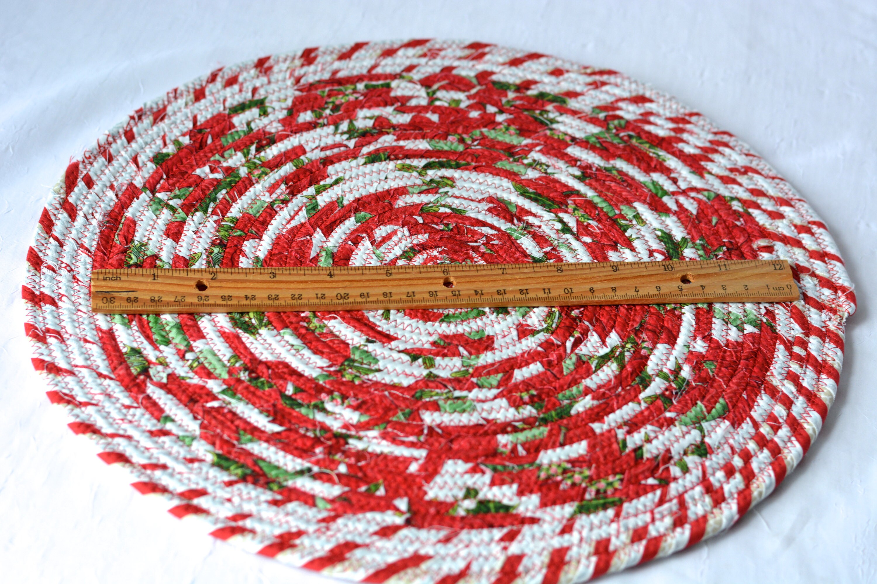 Lovely Red Christmas Trivet, 1 Handmade Place Mat, 14 Quilted Potholder ...