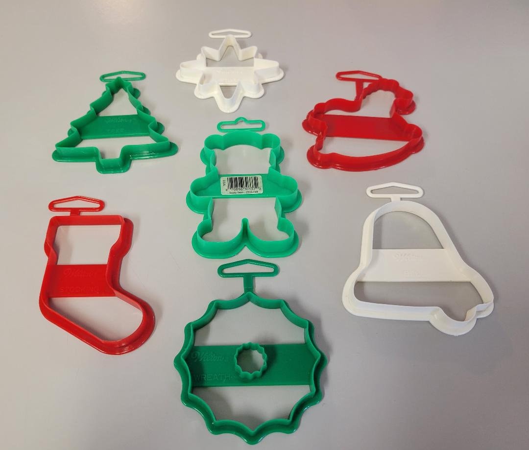 Vintage Wilton Plastic Christmas Cookie Cutters-set of 7 Christmas ...