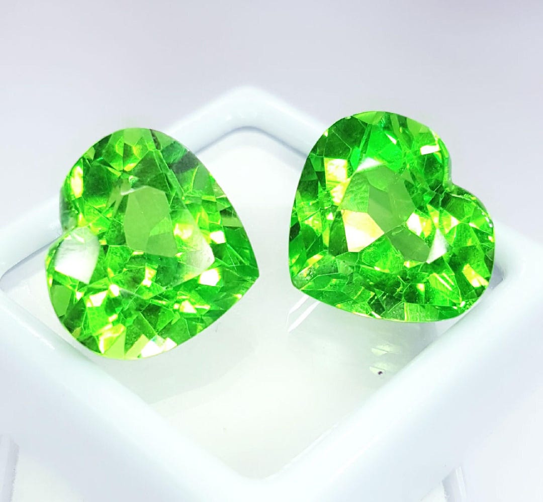 Transparent Natural Olive Green Peridot Pair Loose Gemstone 8-10 Ct ...