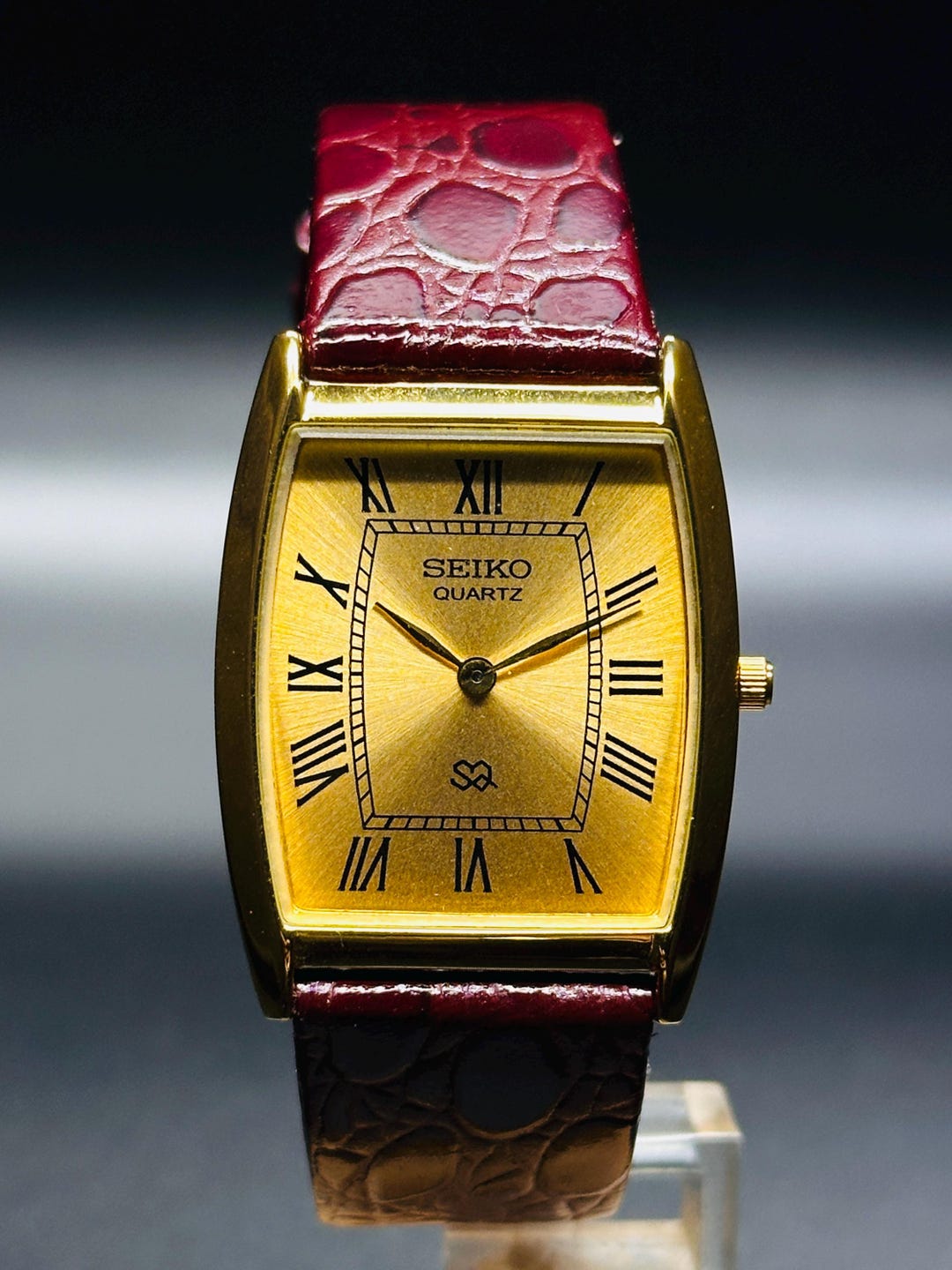 Vintage Seiko Rectangular Quartz Watch: Gold Dial, New Leather Band - Etsy