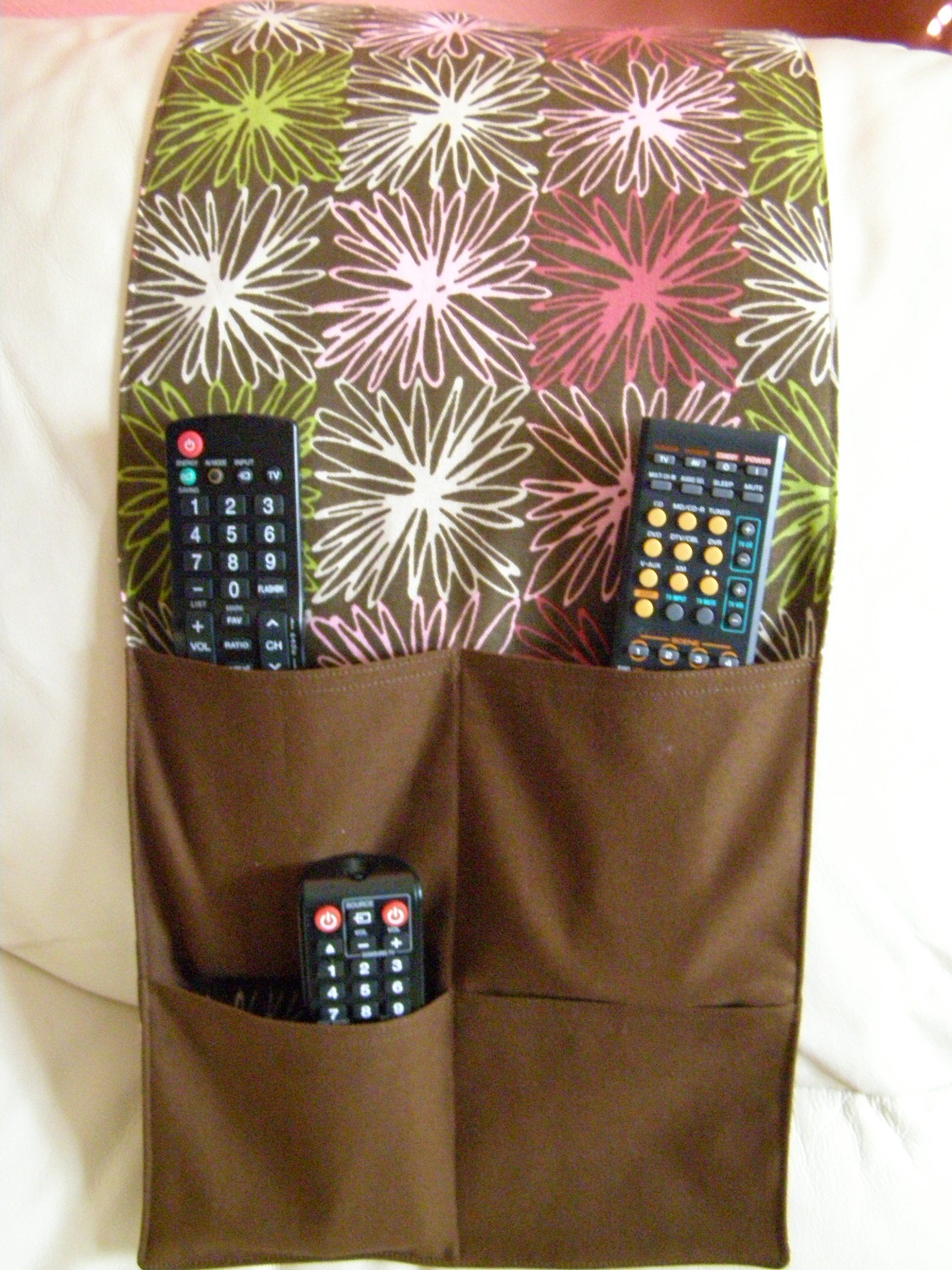 Remote Control Organizer Caddy 4 Pocket Starburst W/brown Pockets - Etsy