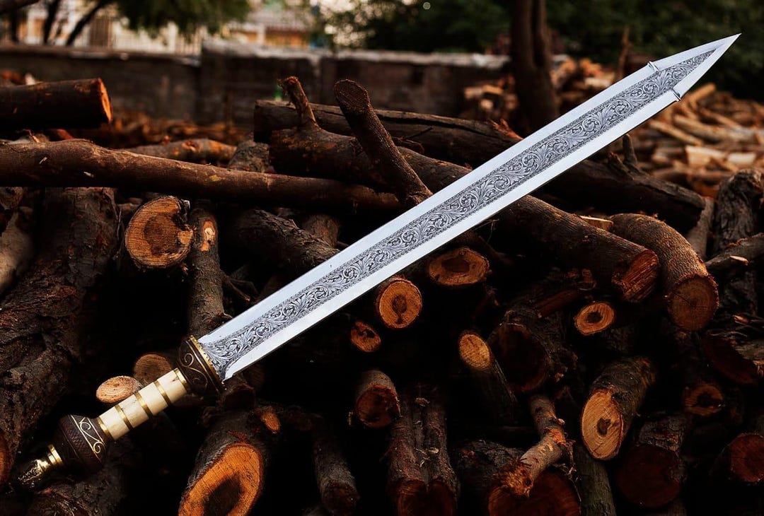Roman Master Sword Gladius Sword Custom Hand Forged Tactical Sword ...