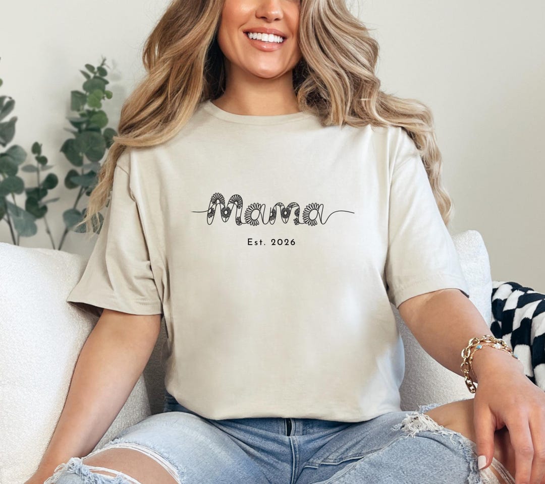 Mama Est. 2026 Minimalist Softstyle Comfort Colours T-shirt | Perfect ...