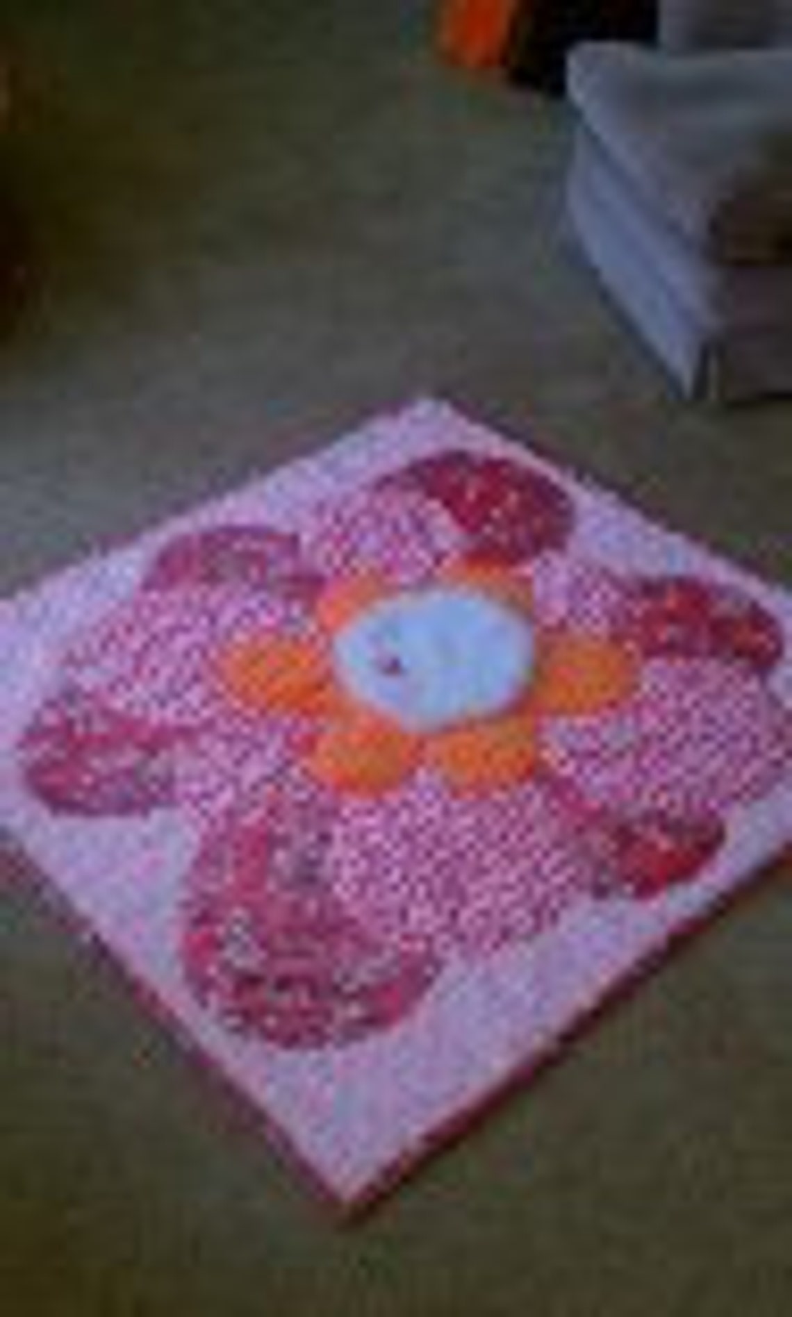 Cuddle Flower Rug Pattern by Gayle Camargo - Etsy