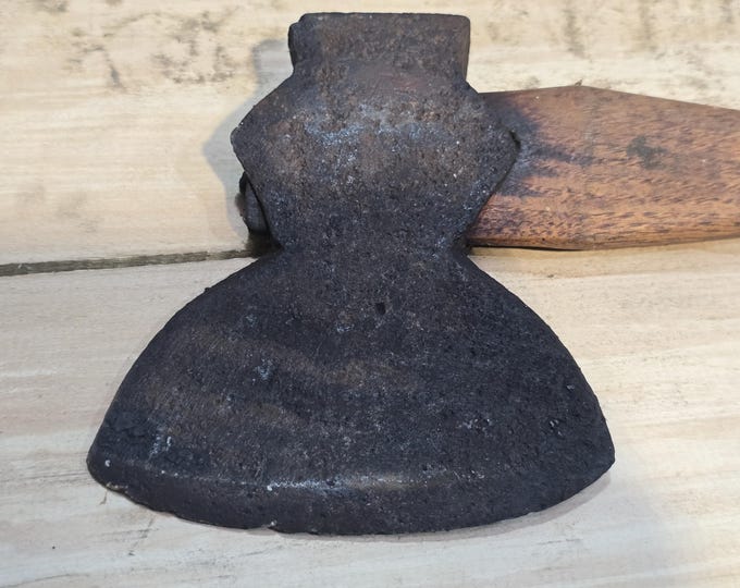 Antique Hewing Axe, Broad Axe With 16