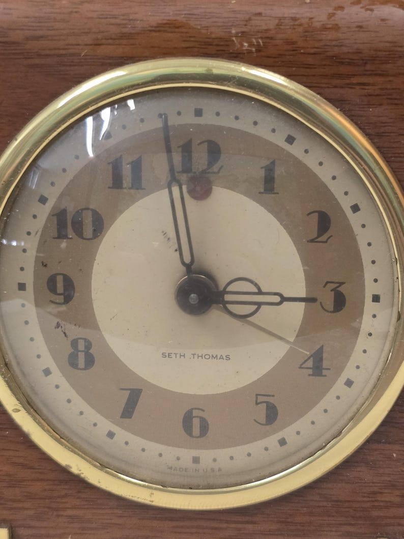 Vintage Seth Thomas MCM Wood Desk Clock, Model ECHO-3E. - Etsy