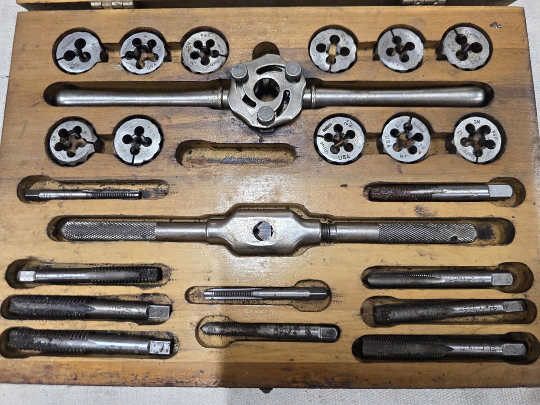 Vintage Blue-point Tap and Die Set: 24pc (1/4"-1/2") in Original Wood ...