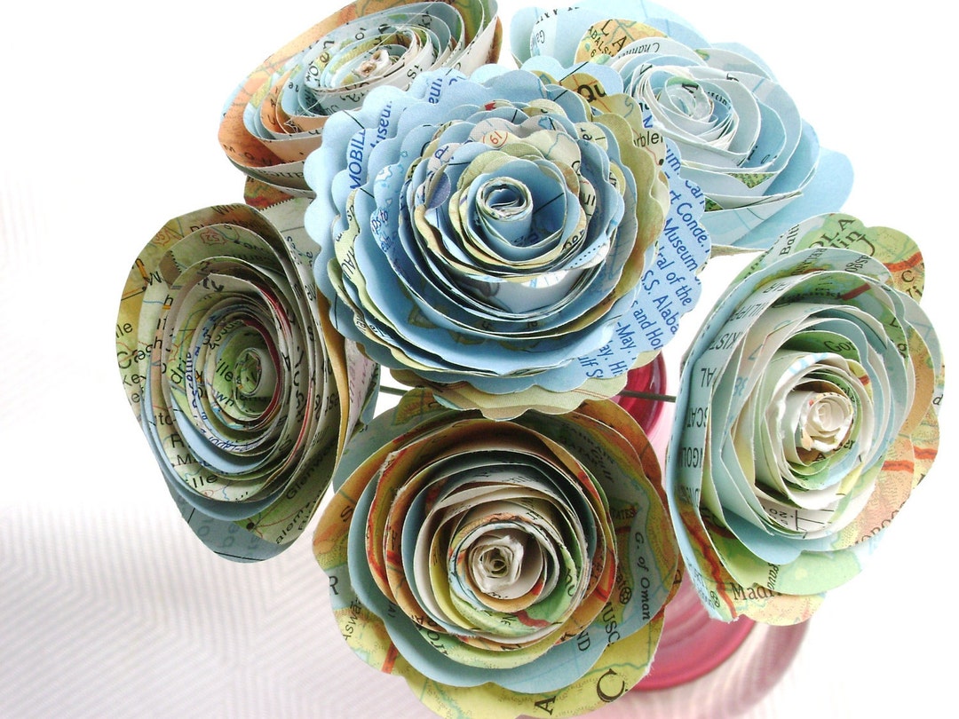 Tiny 1"-1 1/2" Spiral Roses Made From Vintage Atlas Maps on Stems ...