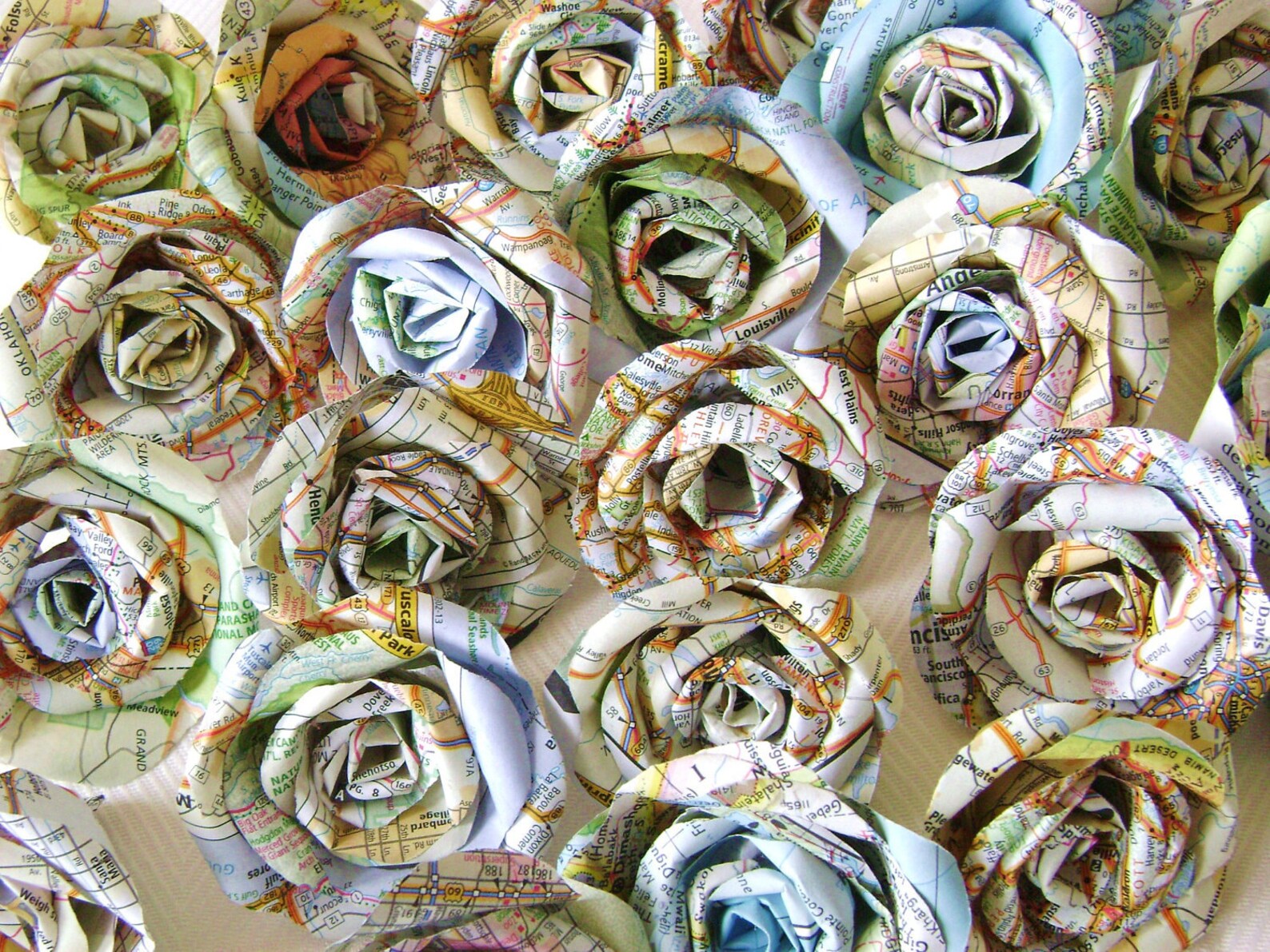 Vintage Atlas Map Paper Flowers Bulk Lot of 25, Wedding Decorations ...