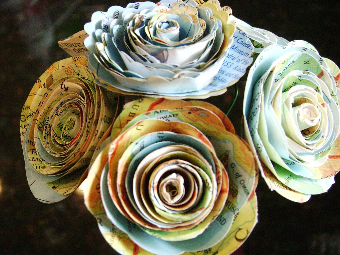 Tiny 1"-1 1/2" Spiral Roses Made From Vintage Atlas Maps on Stems ...