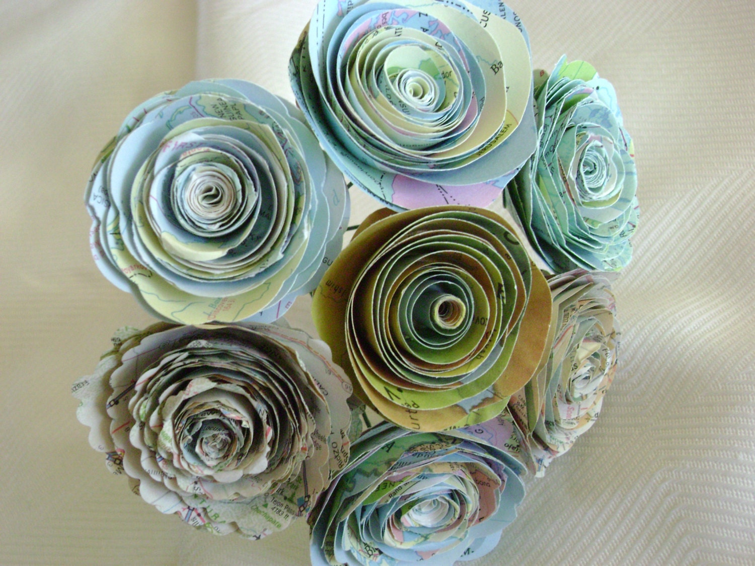 Vintage Atlas Map Spiral 1.5"-1.75" Rolled Rose Paper Flower Bouquet ...