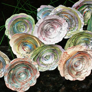 25 Spiral 2" Paper Map Roses Flowers on Stems Made From Vintage Atlas ...