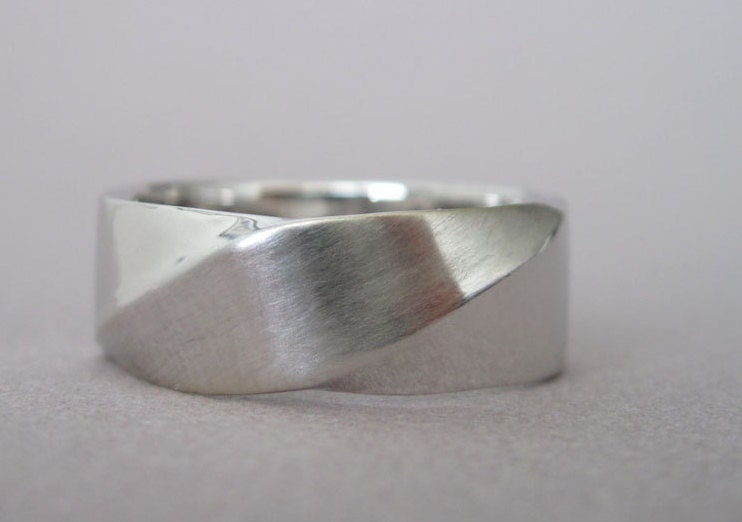 Mobius Wide Wedding Band 8mm Mobius Wedding Band Mens - Etsy Israel