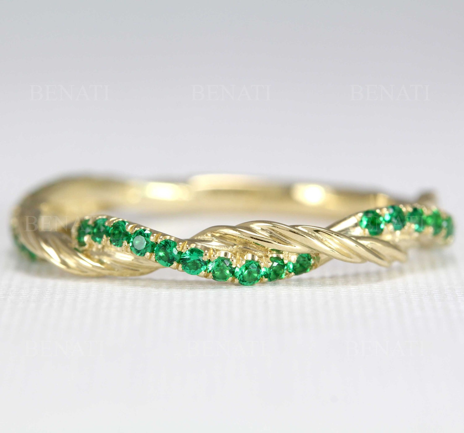 Twisted Emerald Wedding Band: 14k Gold Braided Rope Eternity Ring - Etsy
