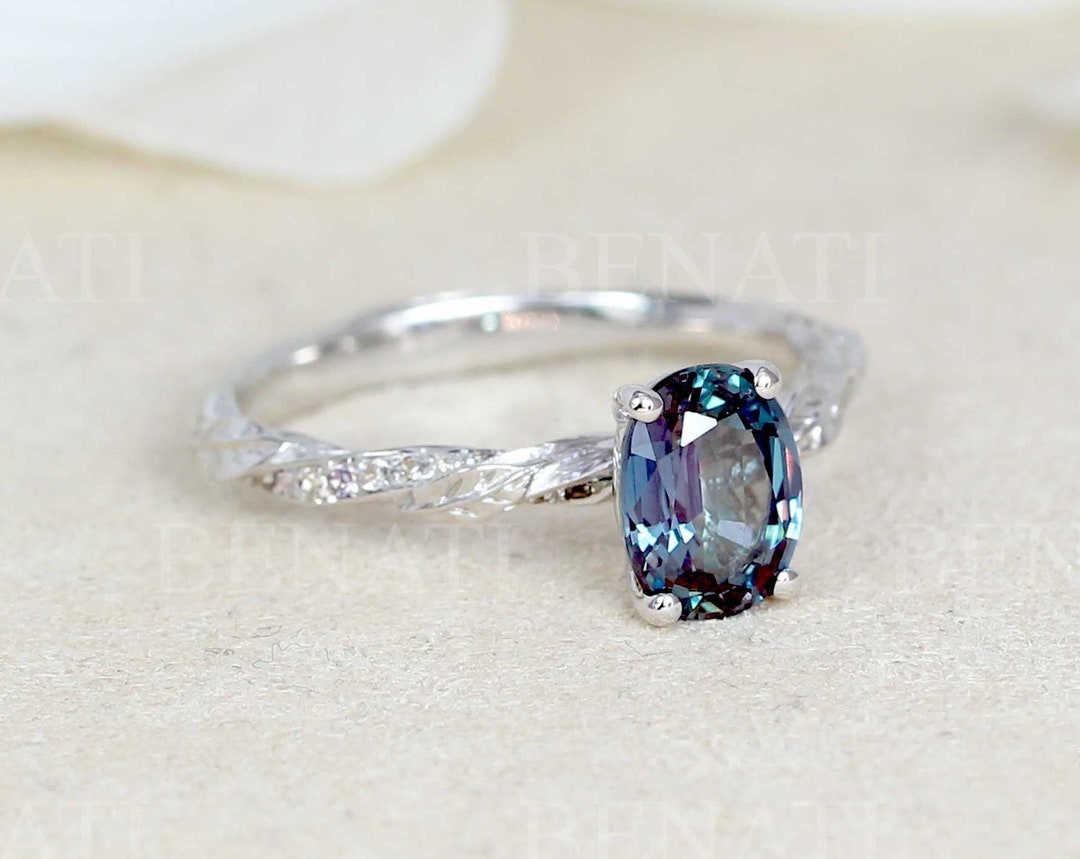 Alexandrite Leaf Engagement Ring: 14k Gold Nature Inspired Band - Etsy