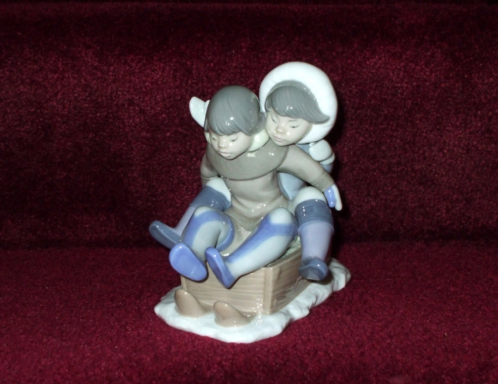 LLADRO Eskimo Boys on Sleigh Hang on #5665 Decorative Figurine From ...
