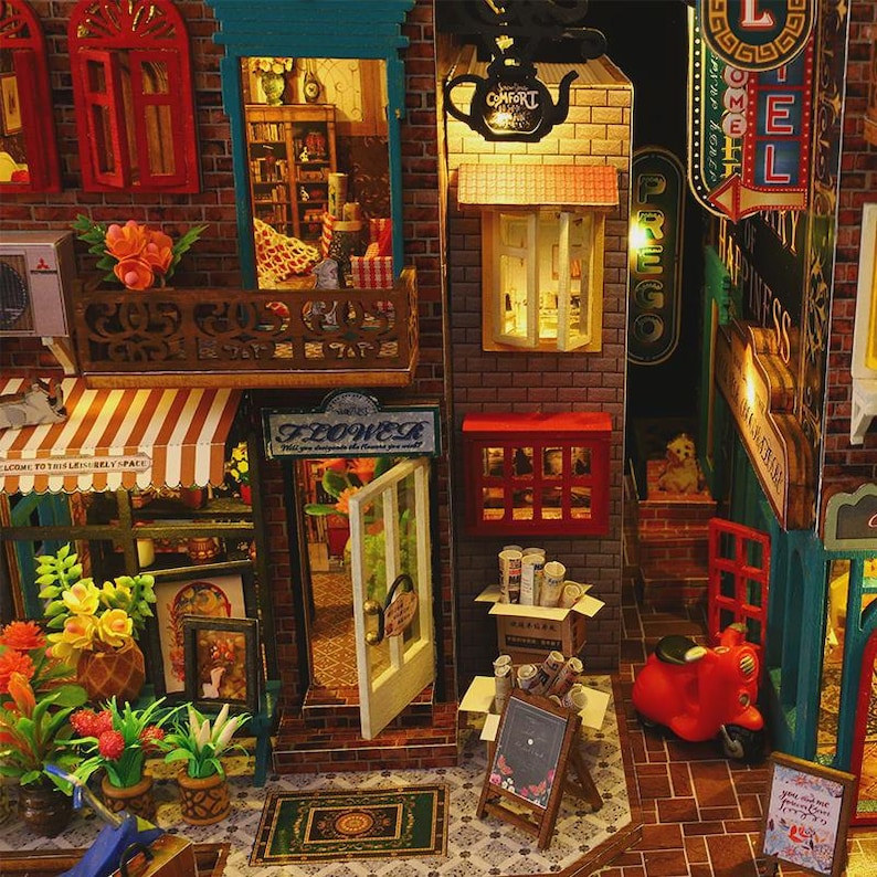 DIY Miniature Old Hollywood Street Scene Kit: 3D Model Craft - Etsy