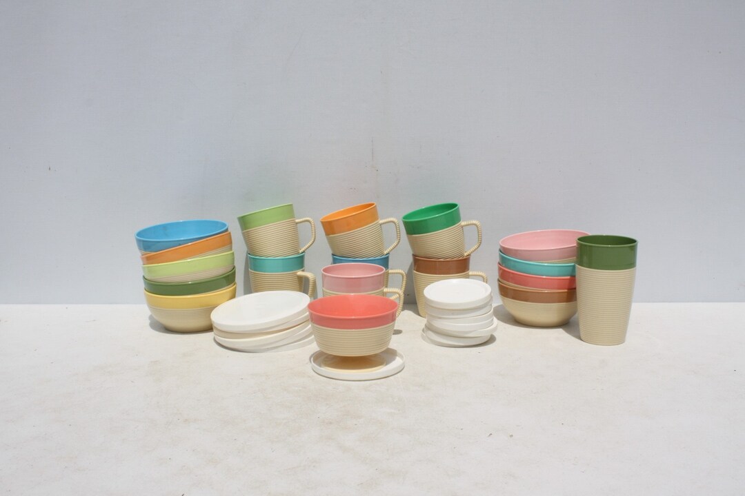 Vintage Raffiaware Thermo Temp Insulated Plastic Tumbler Mugs, Bowls ...