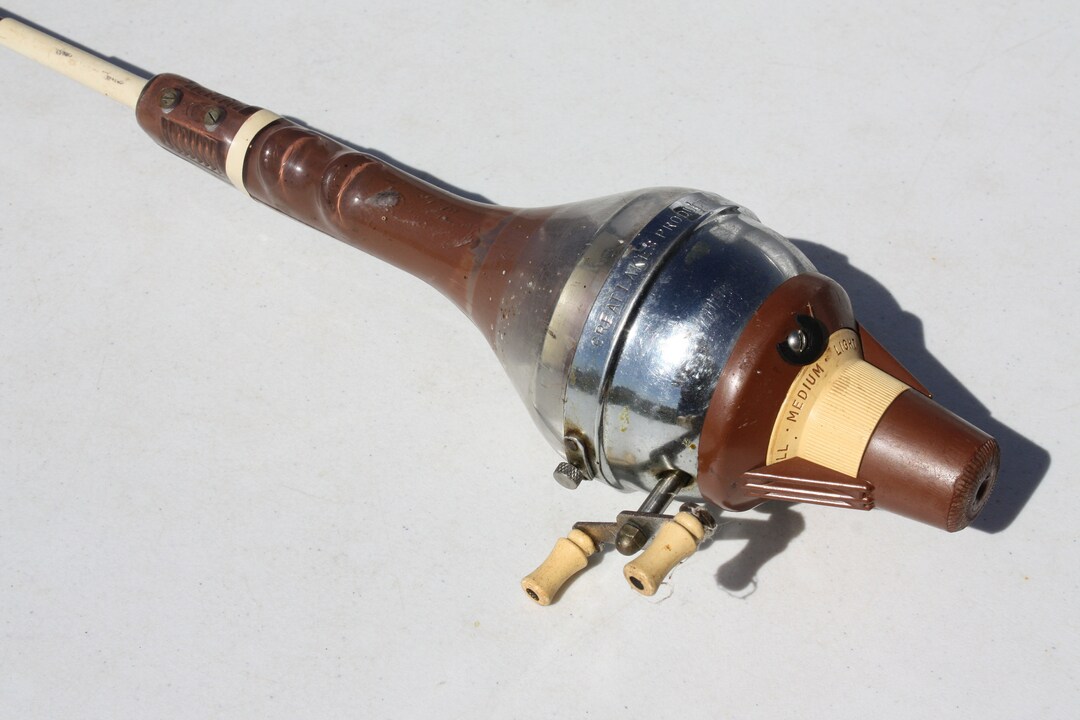 Vintage Fishing Pole Great Lakes Products Imperial Whirlaway Rod & Reel ...