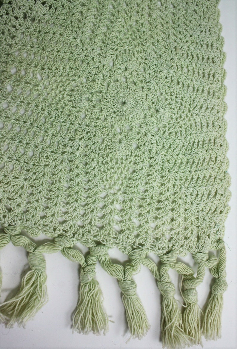 Vintage Crocheted Blanket Throw Afghan Coverlet Tablecloth Mint Green ...