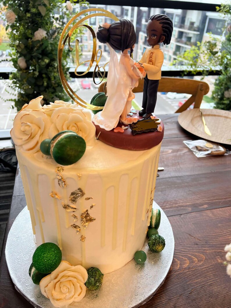 Custom Chibi Wedding Cake Topper: Handmade Clay Couple Figurine - Etsy