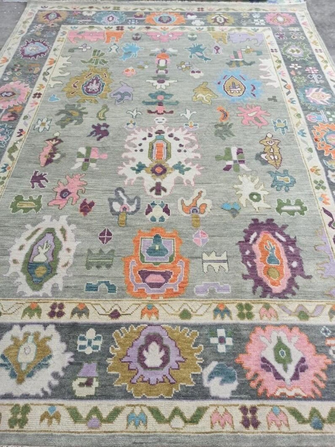 Designer Border Grey Mute Colour Modern Supreme Carpet Hand Knoted Best ...