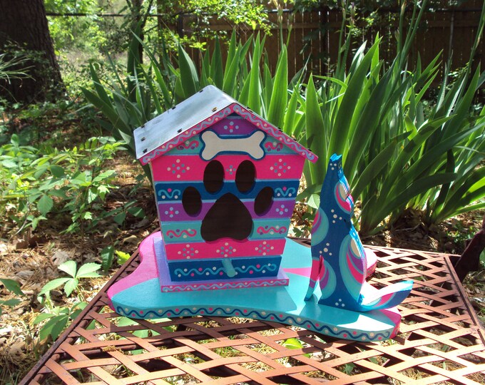 Decorative Birdhouse Display Hand Painted Dog House Style With Howling ...