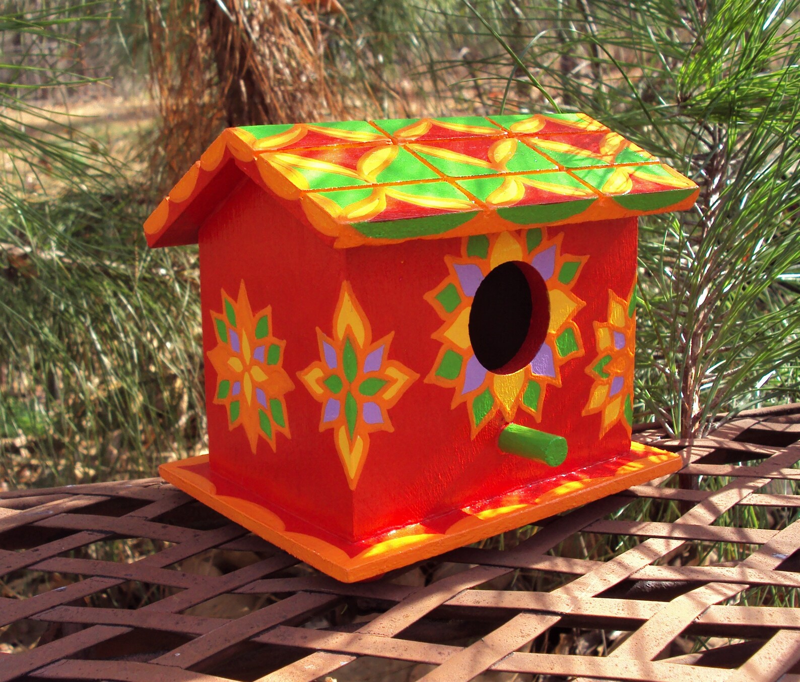 Small Red Festive Birdhouse Decorative Hand Painted Great Gift Shelf or ...