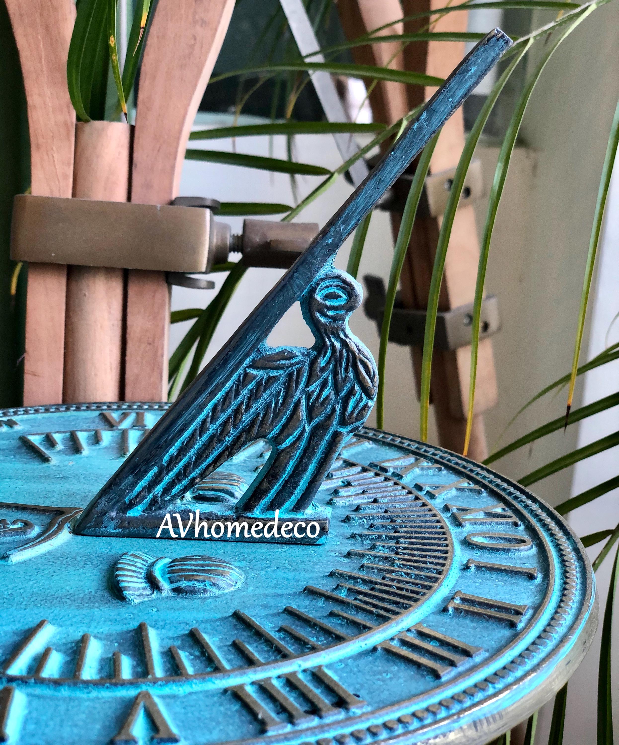 Brass Garden Sundial Verdigris Highlights Engraved Sundial Grow Old ...
