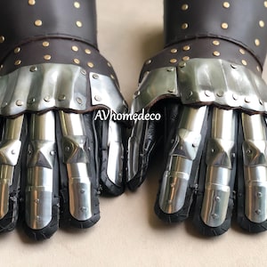 Medieval Gauntlets Hand Protection Armour Brigandine Armor Protection ...