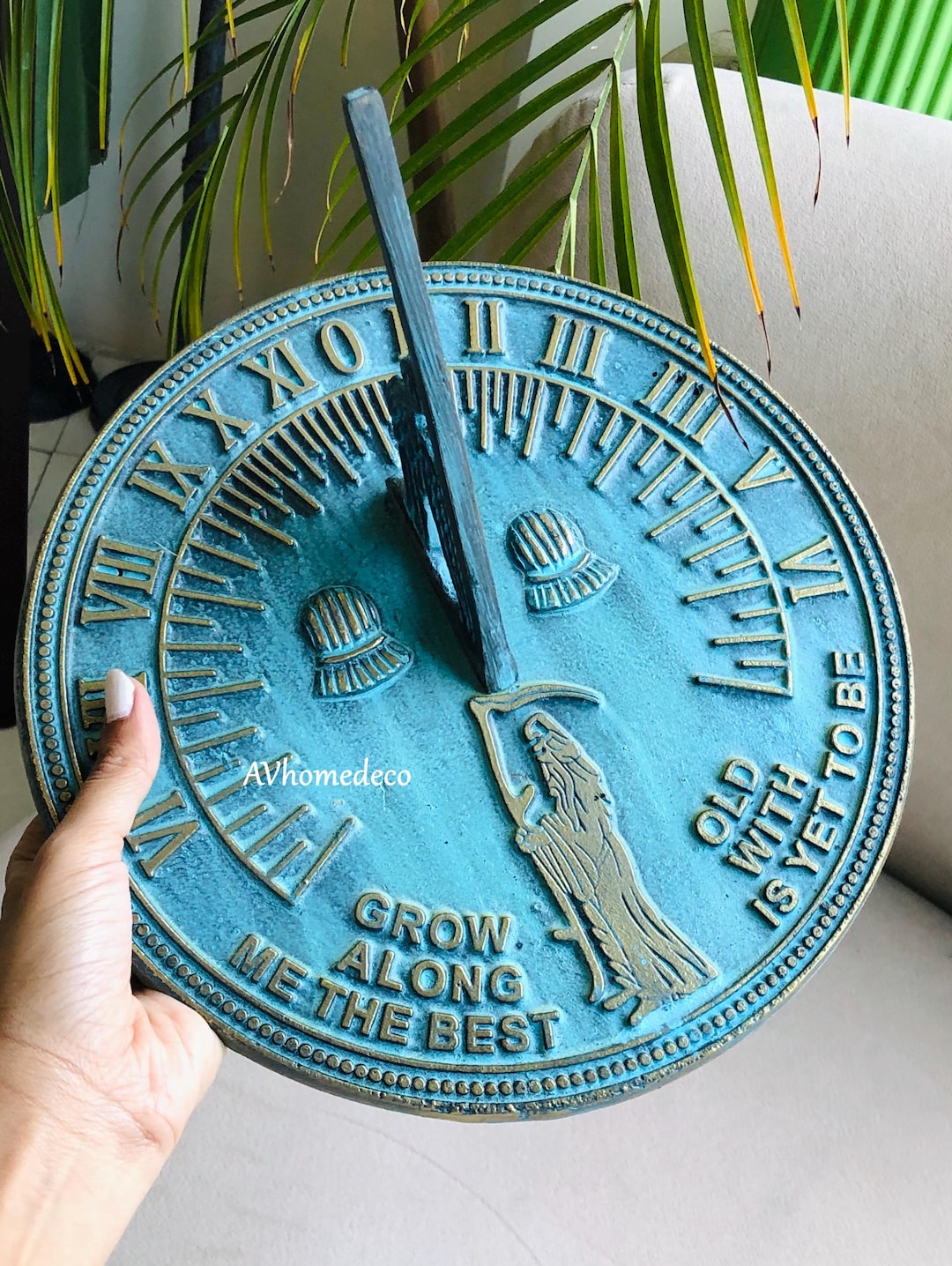 Brass Garden Sundial Verdigris Highlights Engraved Sundial Grow Old ...