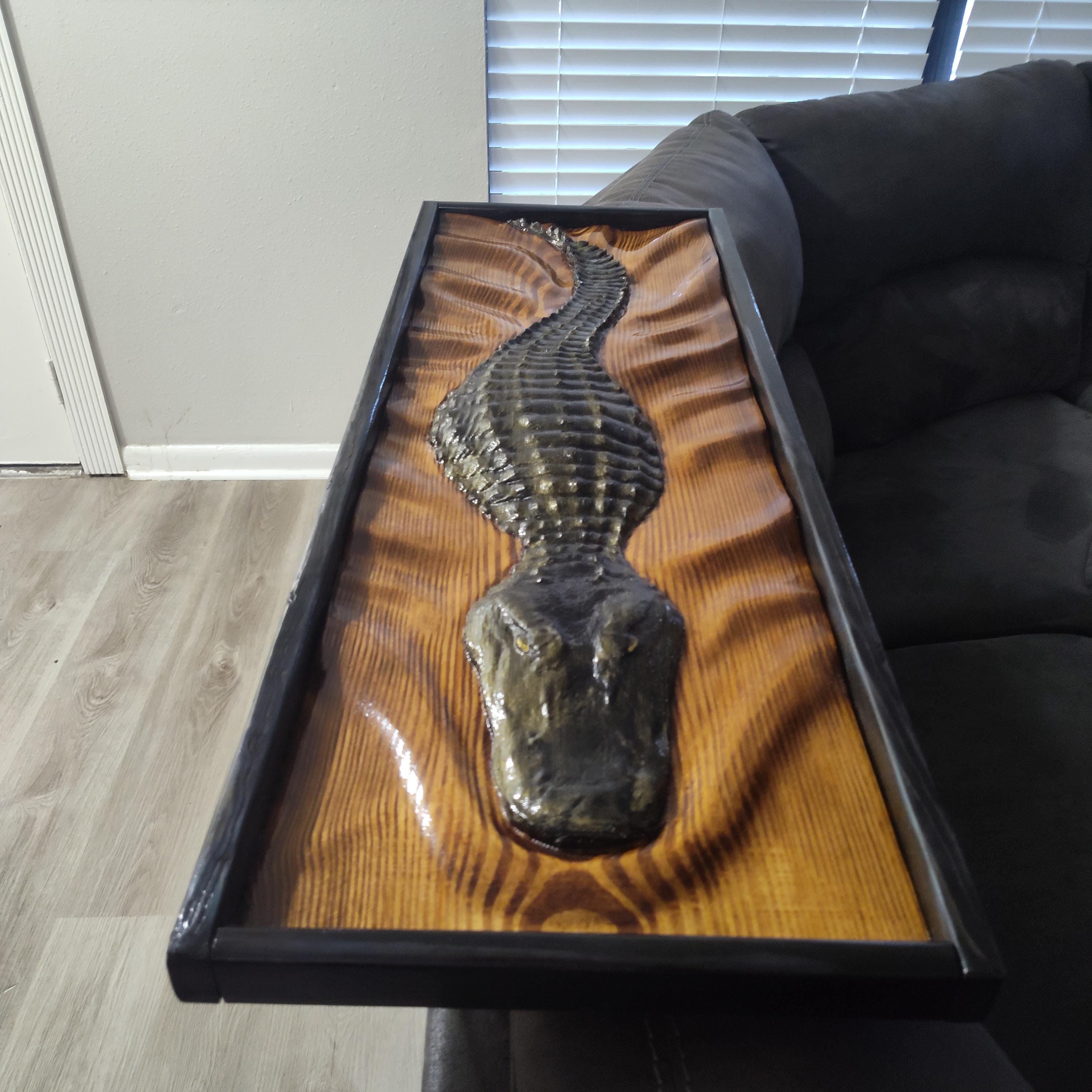 Solid Wood Alligator Carving Design by Florida Native FREE ENGRAVING ...