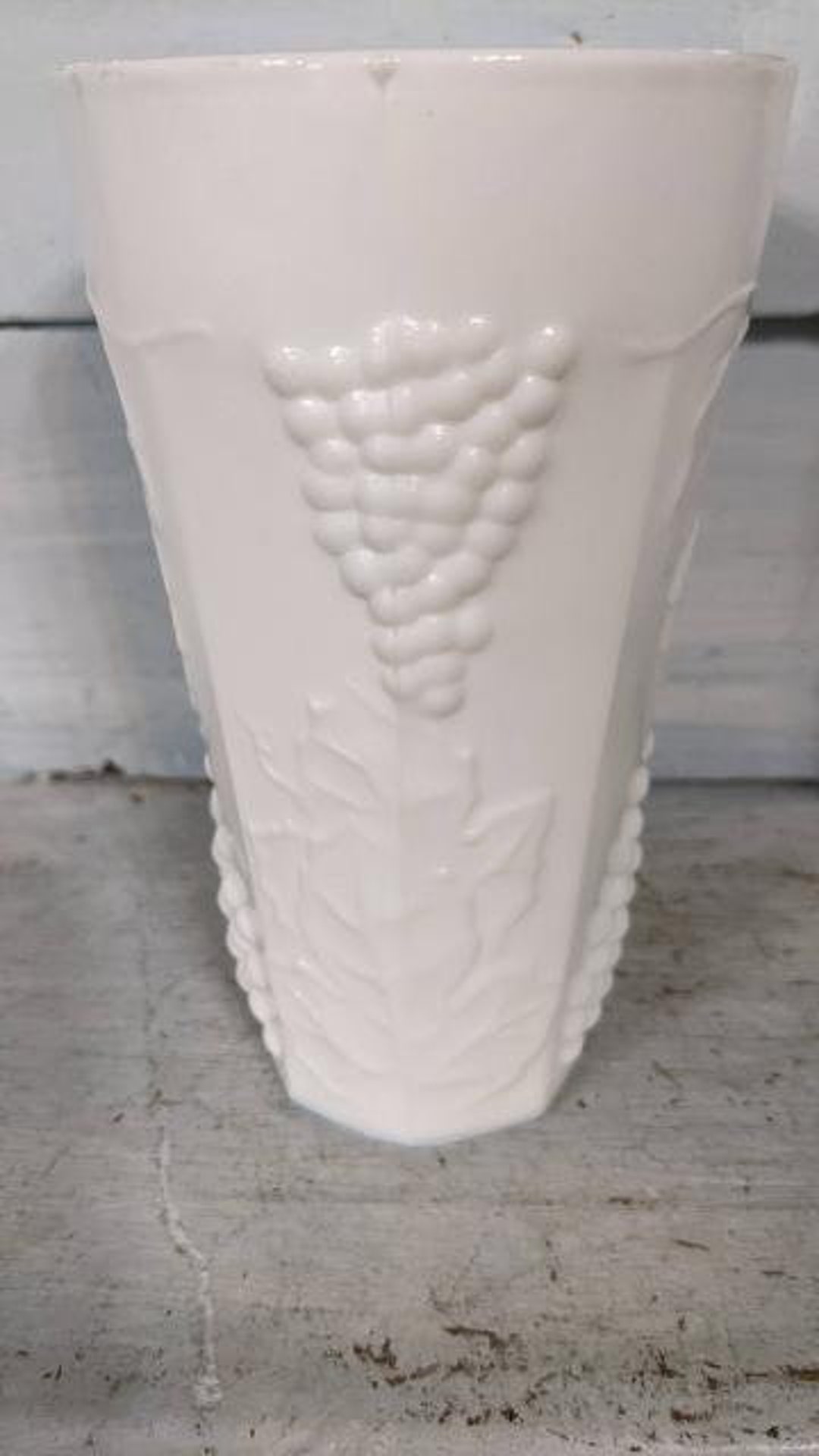 Four Attractive Vintage Milk Glass Beakers - Etsy