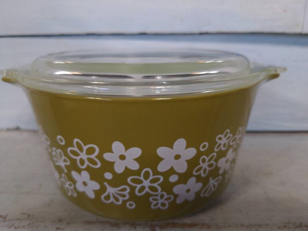 Two Small Pyrex Covered Casserole Dishes 'spring Blossom' Pattern - Etsy