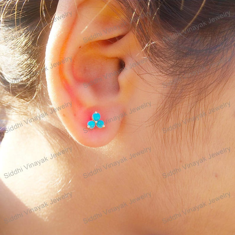 Clous d'oreilles Trinity en or jaune 14 carats turquoise naturelle ...