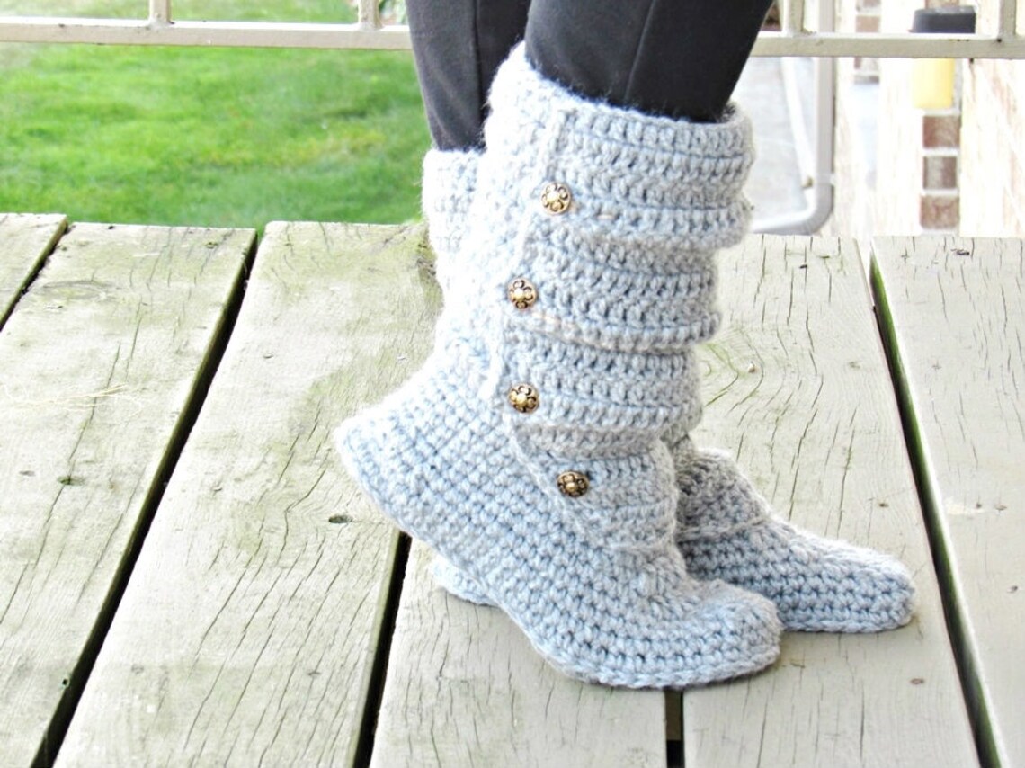 Crochet Slipper Patter, Crochet Boots Pattern. Crochet Woman's Boots ...